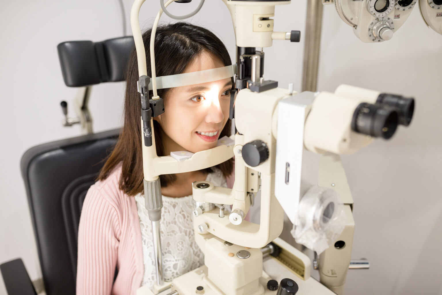 Services – Eyes Test For Adult – Eye Theory